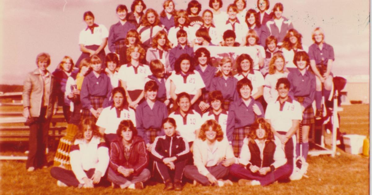 Tim hoci Ysgol Penyrheol Gorseinon a Thim Colonial School District ...